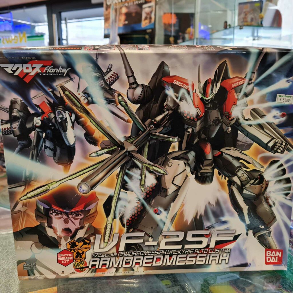 Armored messiah VF-25F 1/72